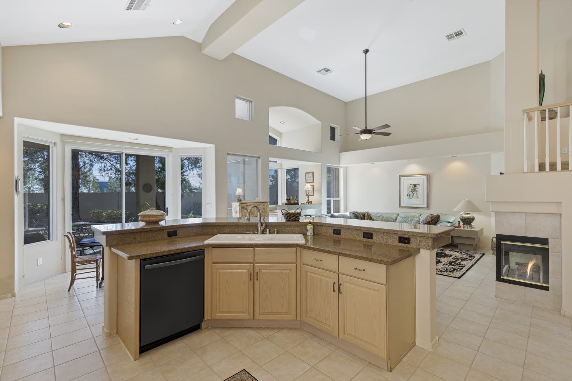 1824 Dolce Drive - Rob Jensen Company